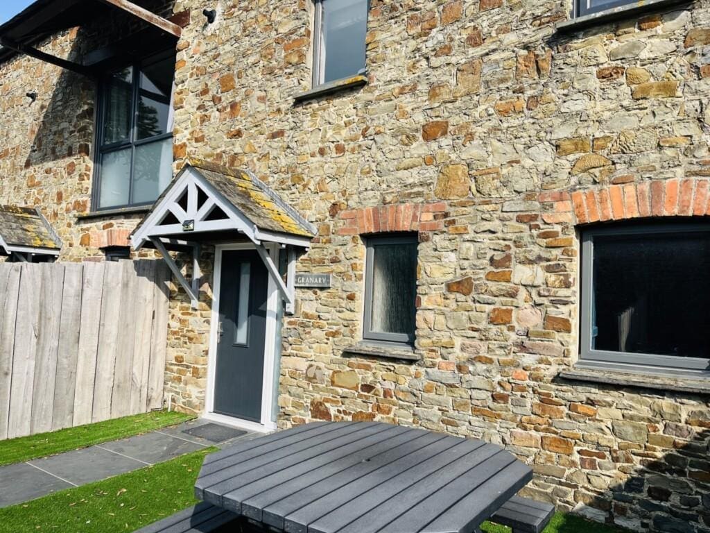 Granary Barn - Visit Bude | Holidays in Bude | North Cornwall Visit ...